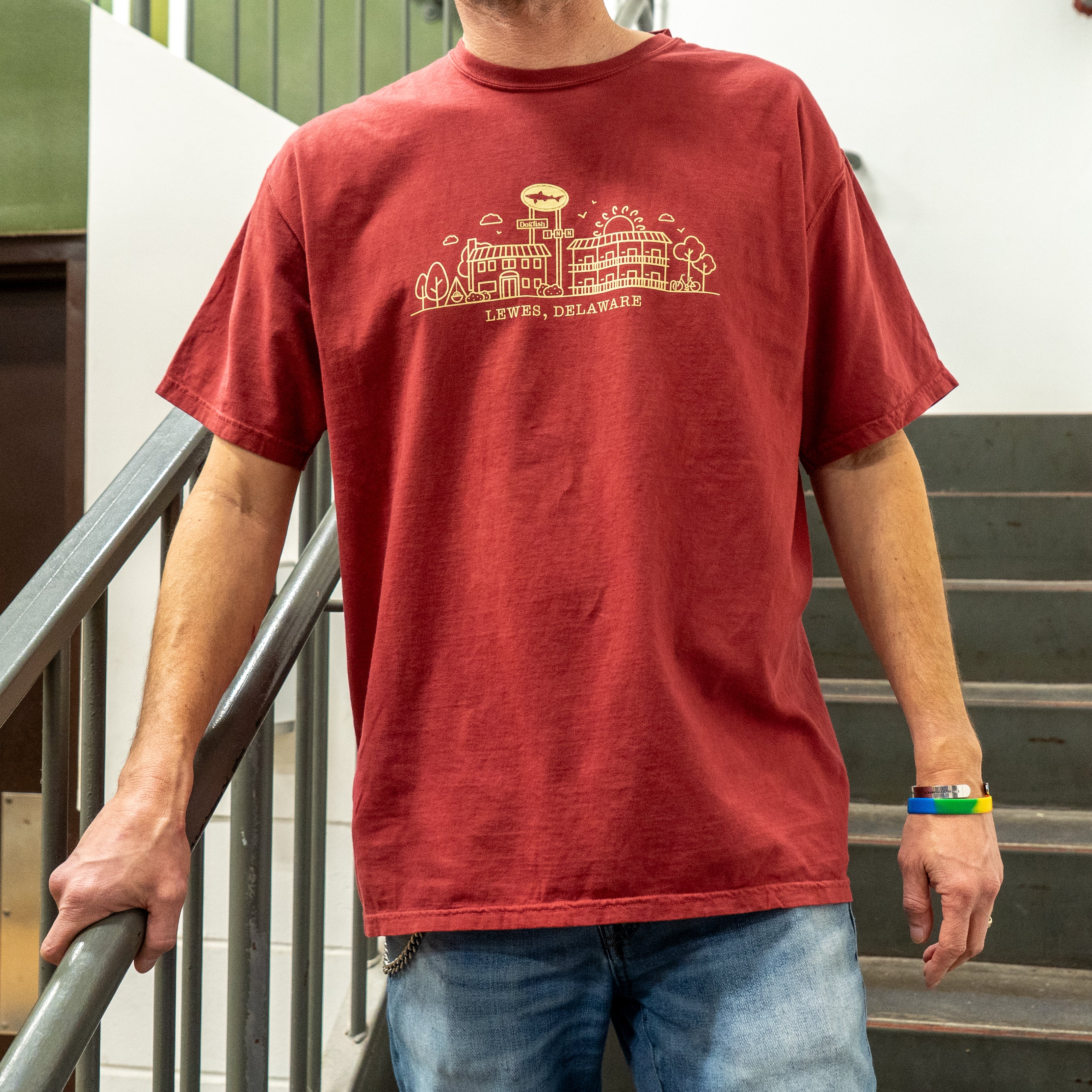 Inn Red Line Art Tee – Dogfish Head